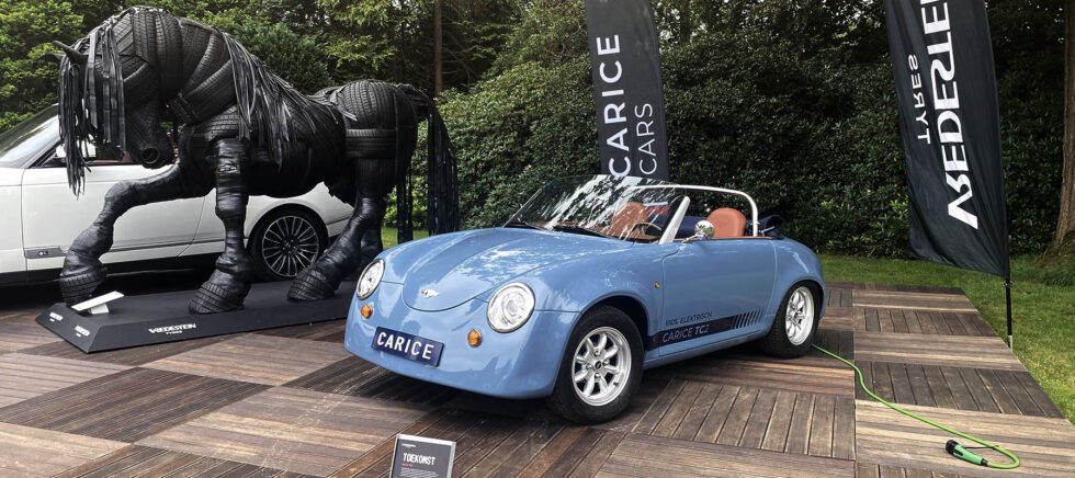 the Carice TC2 in a royal setting | Carice Cars: lightweight electric cars